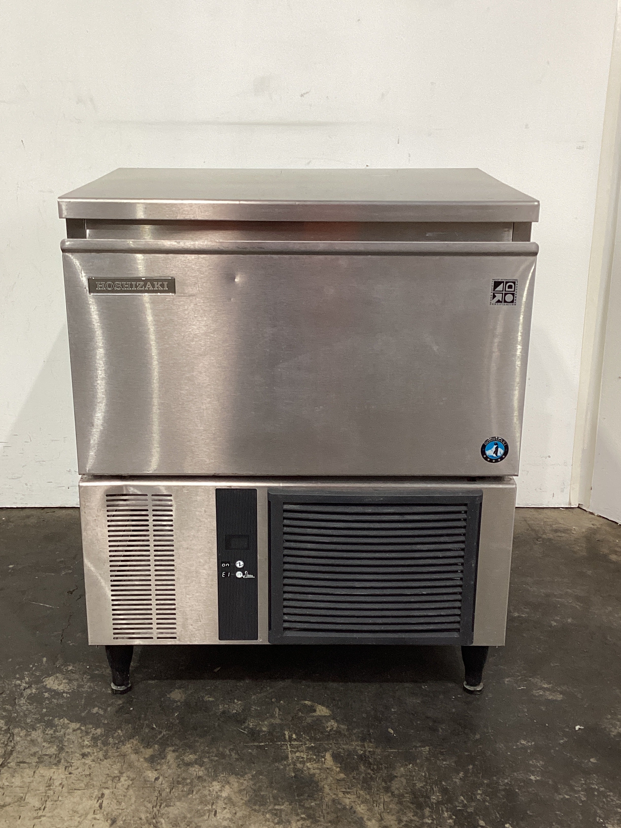 Hoshizaki IM-45CNE-25 Ice Machine | SilverChef