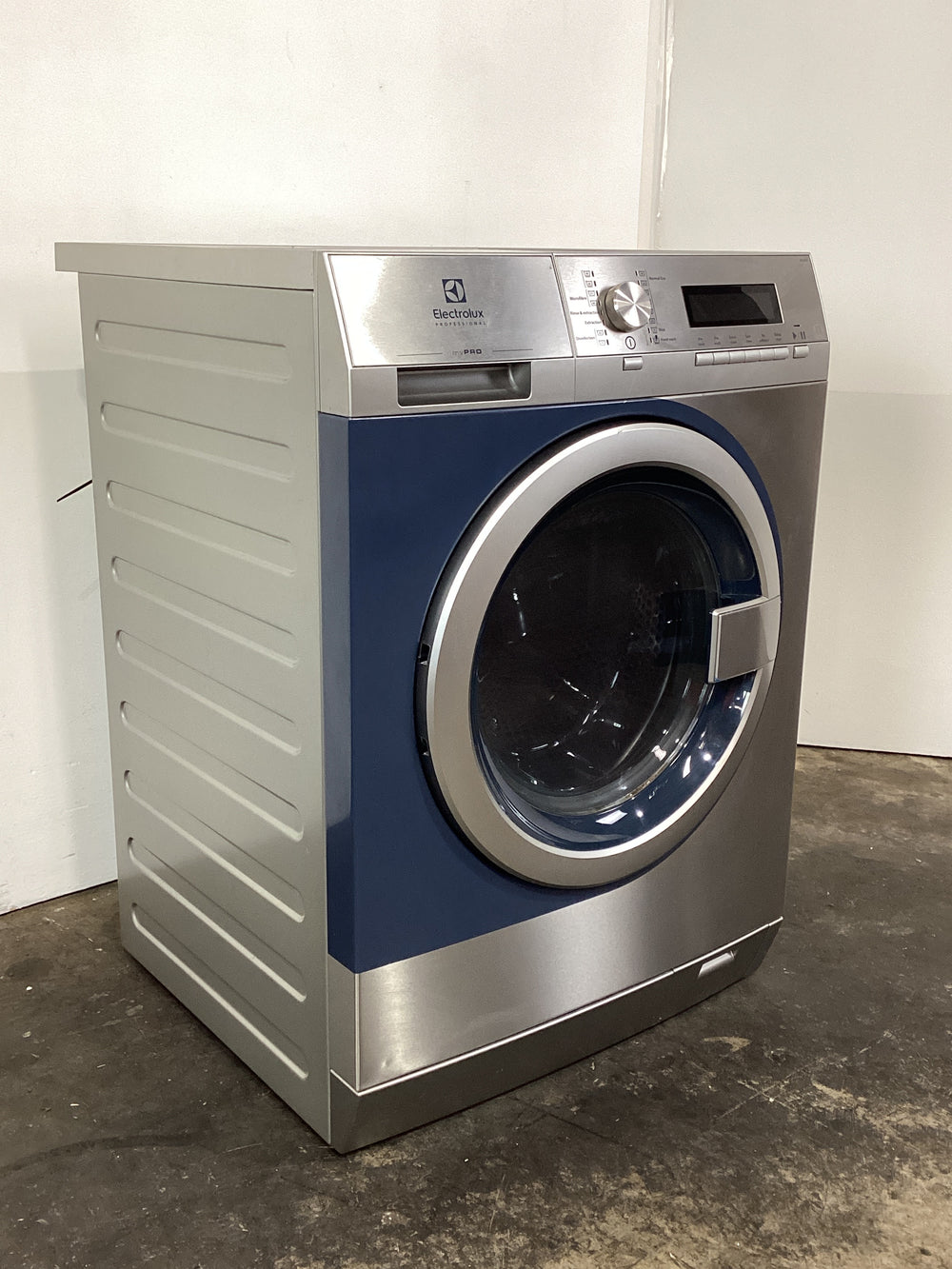 Electrolux WE170P Washing Machine | SilverChef