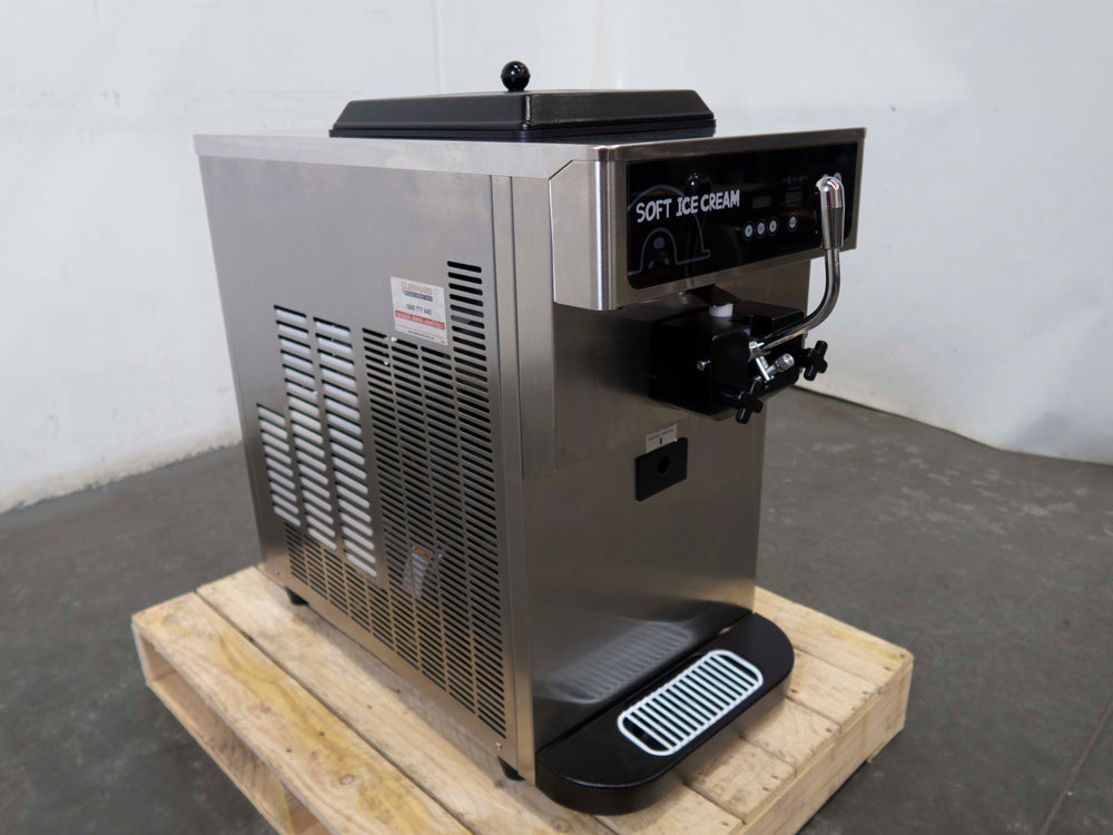 Icetro SSI-151TG Ice Cream Machine | SilverChef