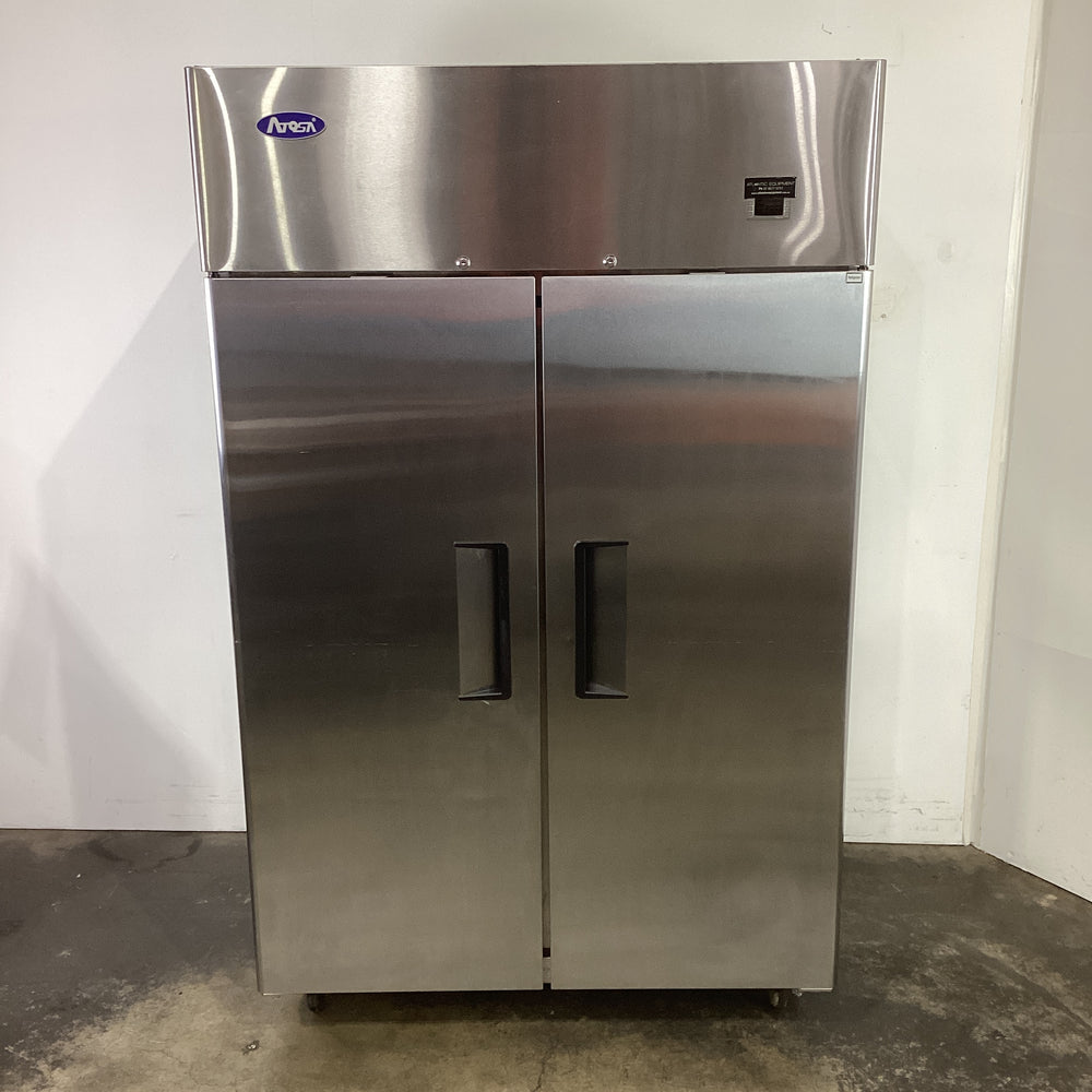 Atosa YBF9218 Upright Fridge | SilverChef
