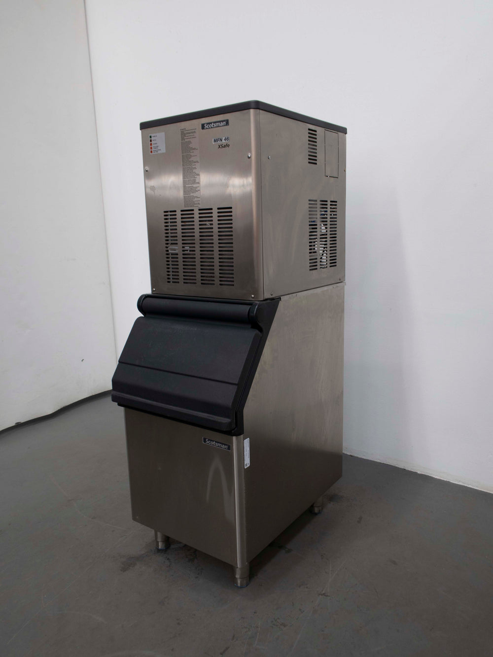 Scotsman MFN-S-46-ASOX Ice Machine | SilverChef